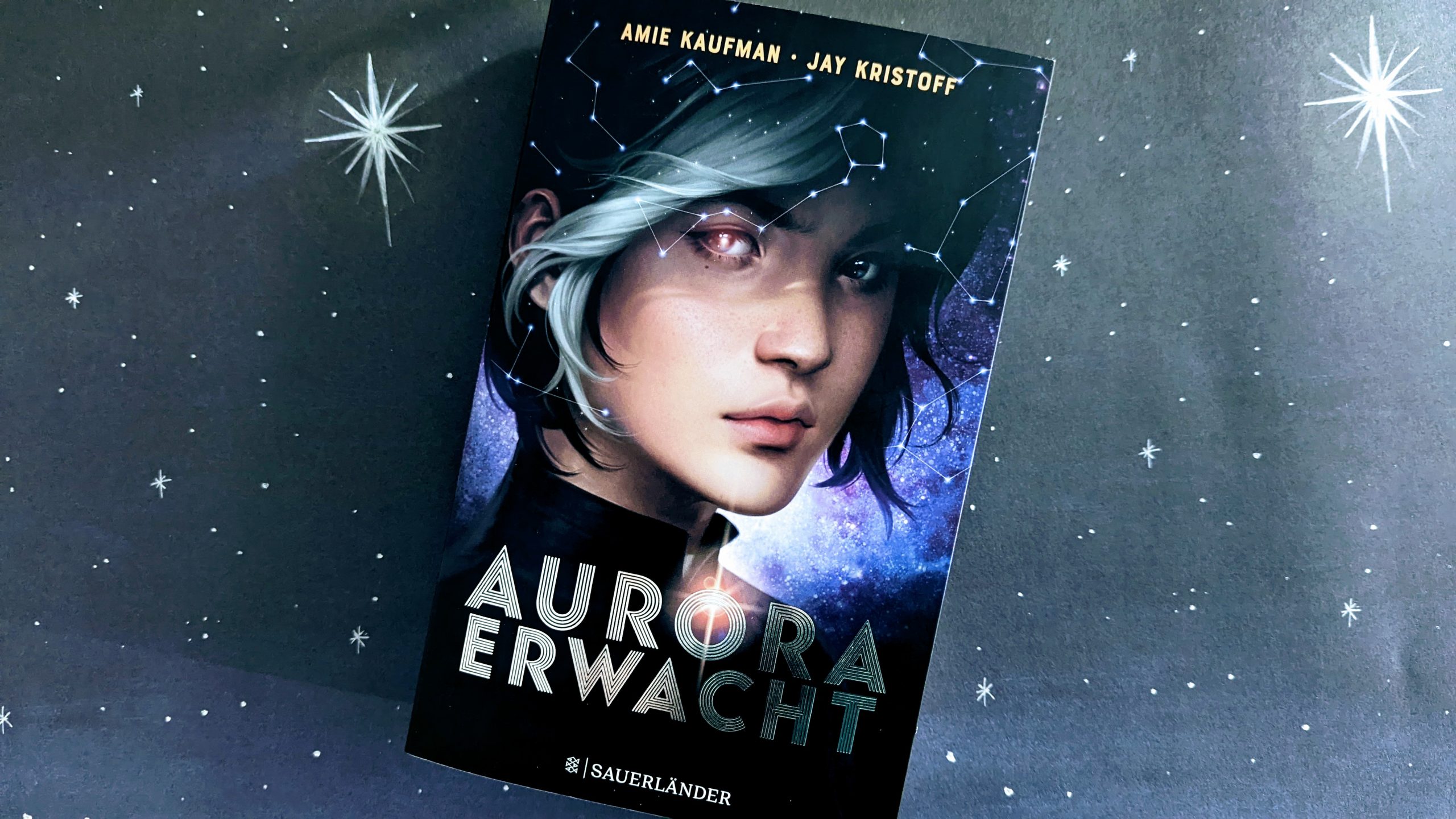 Aurora Rising von Amie Kaufman und Jay Kristoff - Lauschige Lesezeit